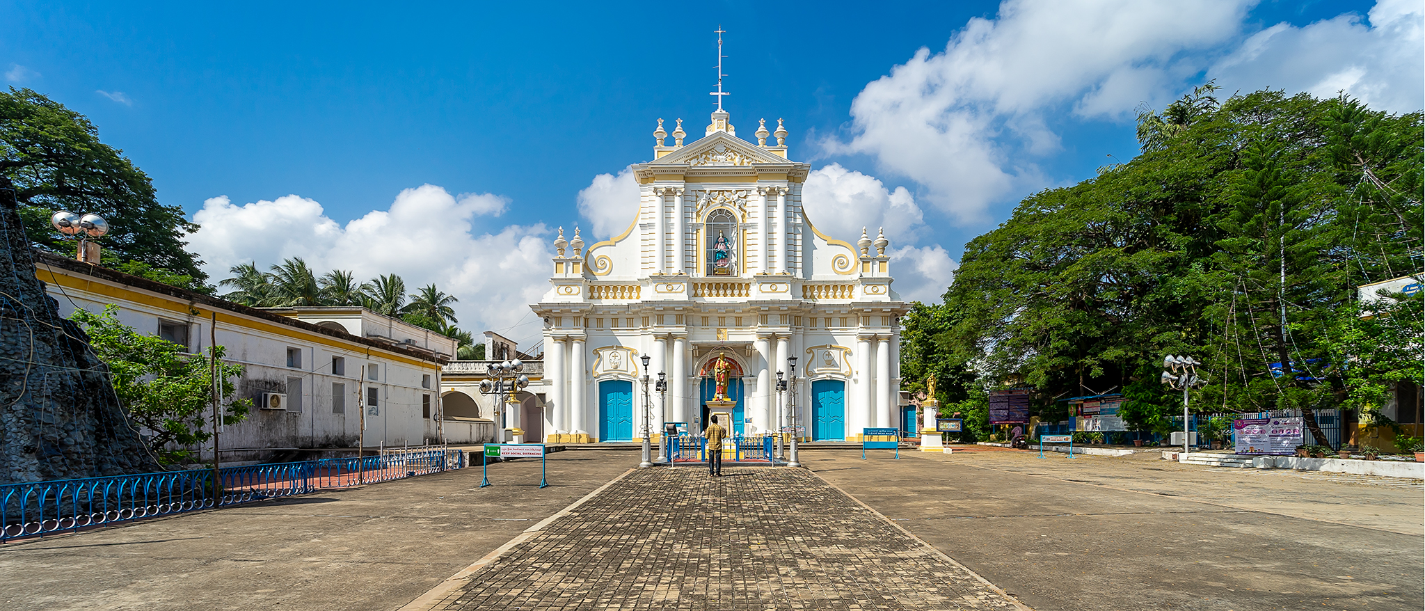Pondicherry: A Story of Conquests, Colours, and Christmas | India ...